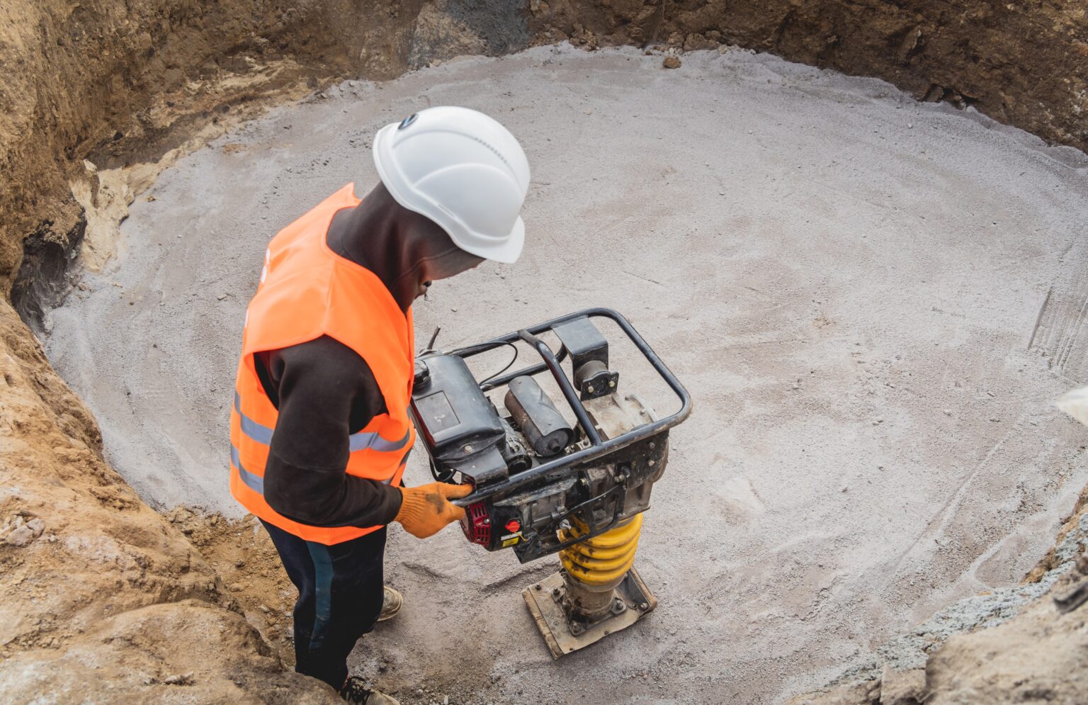 5 Practical Steps and Control Measures to Minimise Vibration Exposure ...